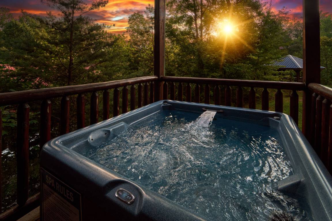 228 M² House ∙ 3 Bedrooms ∙ 10 Guests - Gatlinburg, TN