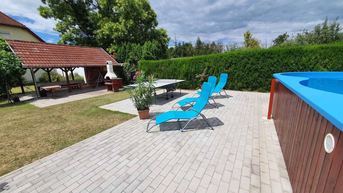 70 M² Ferienwohnung ∙ 2 Schlafzimmer ∙ 6 Gäste - Siófok