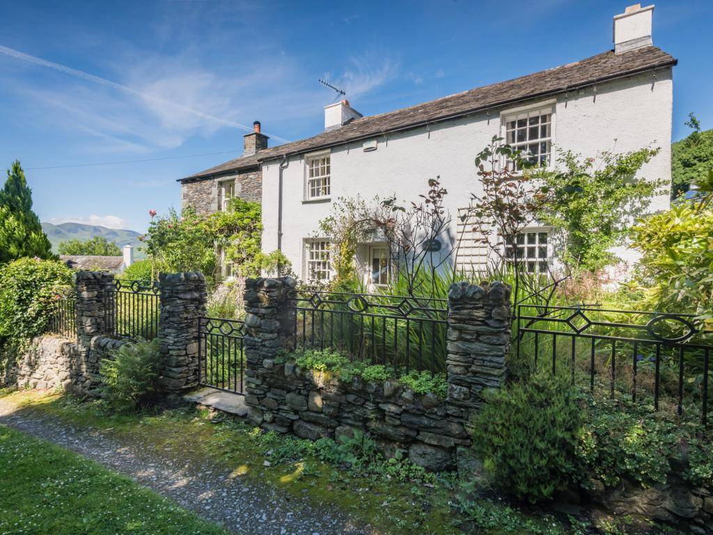 Cottage ∙ 4 Bedrooms ∙ 8 Guests - Keswick