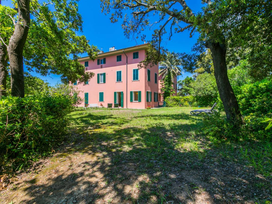 45 M² Apartamento ∙ 1 Habitación ∙ 4 Huéspedes - Livorno