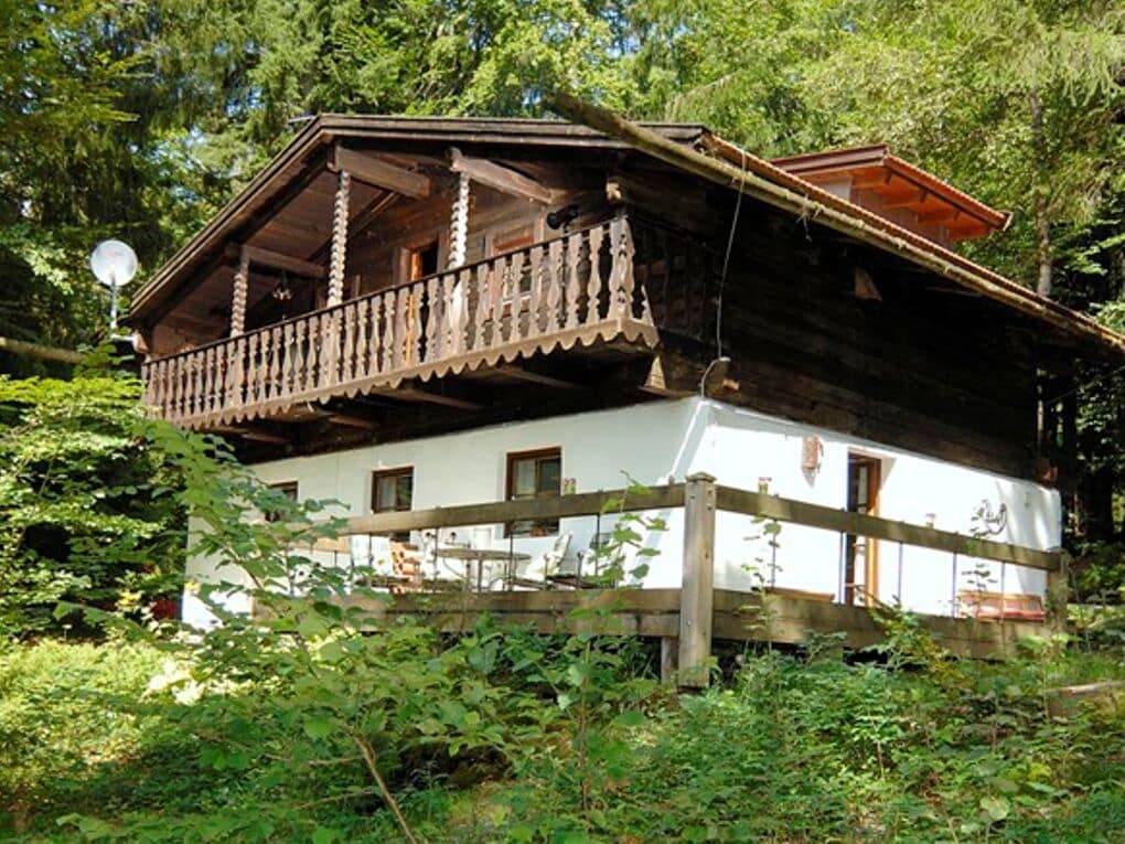58 M² Ferienwohnung ∙ 2 Schlafzimmer ∙ 4 Gäste - Deggendorf