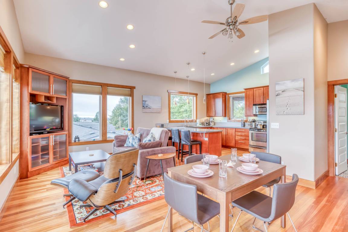 112 M² House ∙ 2 Bedrooms ∙ 6 Guests - Cape Meares