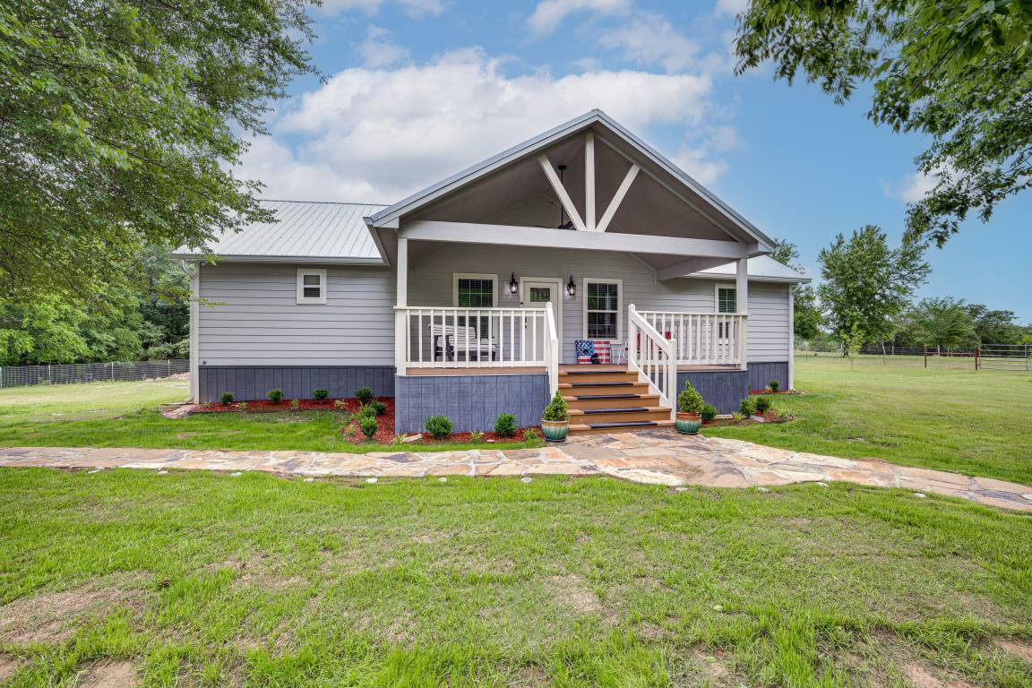 139 M² Cottage ∙ 3 Bedrooms ∙ 6 Guests - Texas