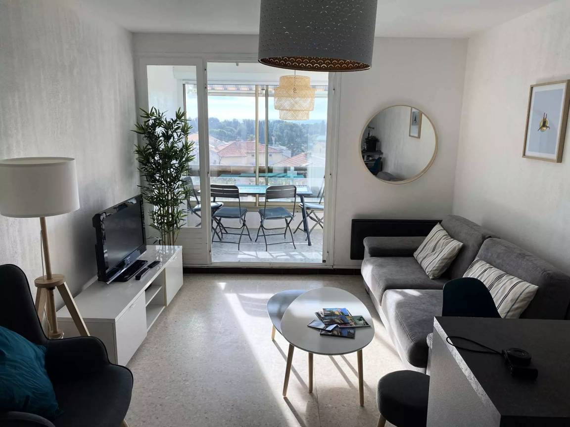 32 M² Studio Flat ∙ 1 Bedroom ∙ 4 Guests - Bandol