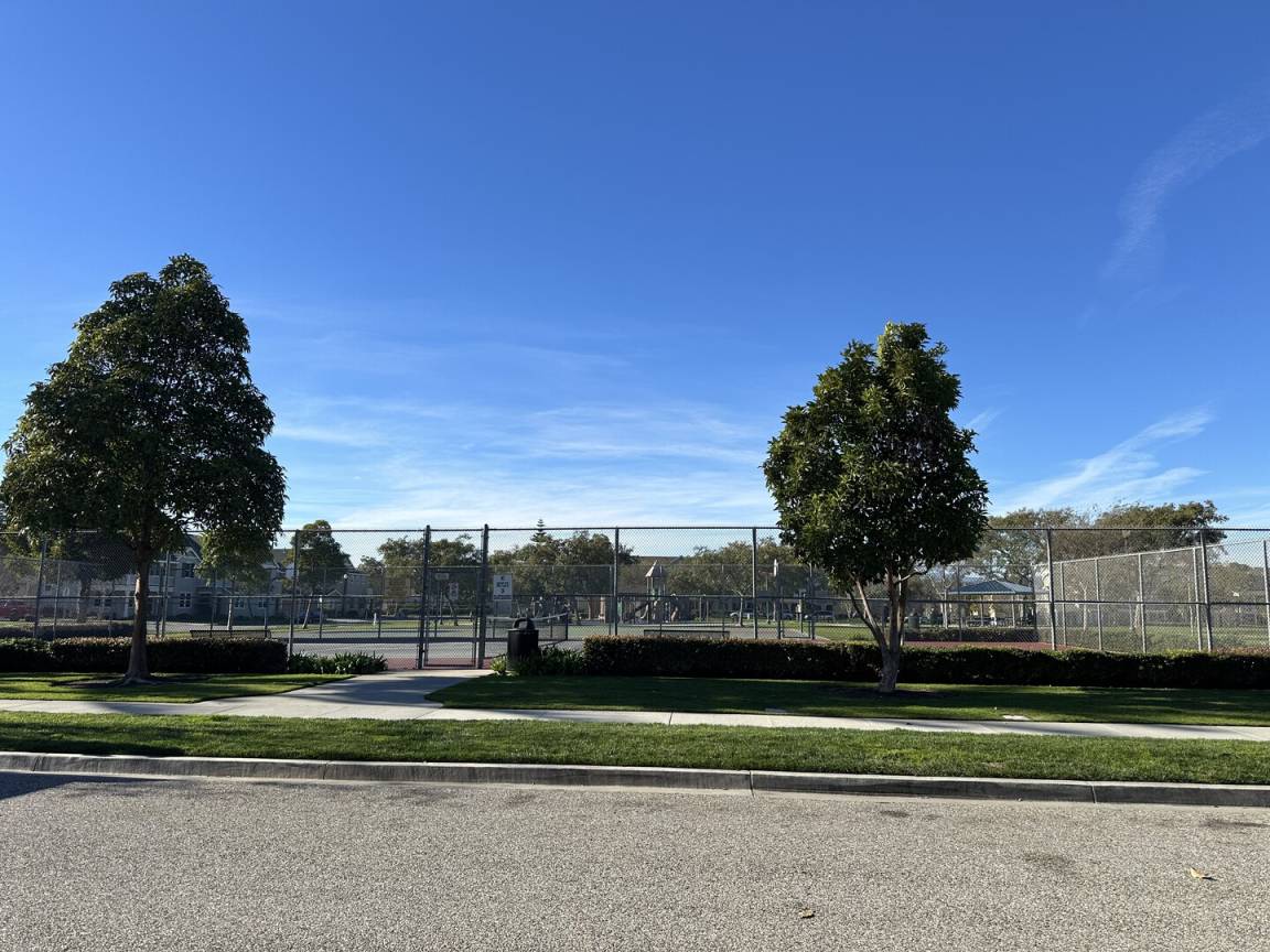 167 M² House ∙ 3 Bedrooms ∙ 4 Guests - Ventura, CA
