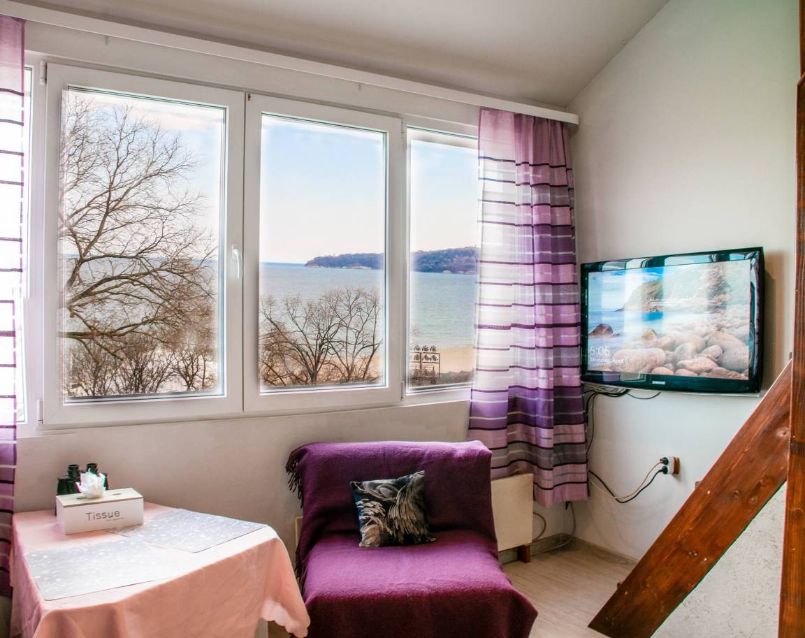 30 M² Private Room ∙ 2 Bedrooms ∙ 3 Guests - Varna