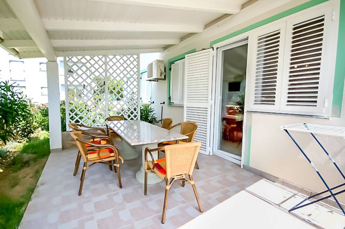 45 M² Huis ∙ 1 Slaapkamer ∙ 4 Gasten - Baška
