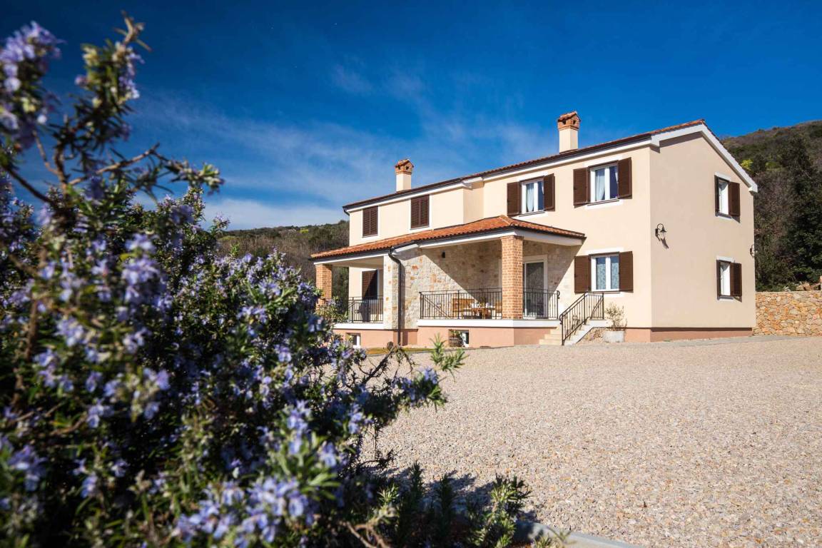 105 M² House ∙ 3 Bedrooms ∙ 6 Guests - Punat