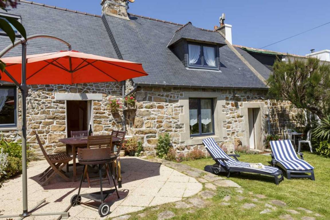 83 M² Gîte ∙ 2 Chambres ∙ 5 Personnes - Plougrescant