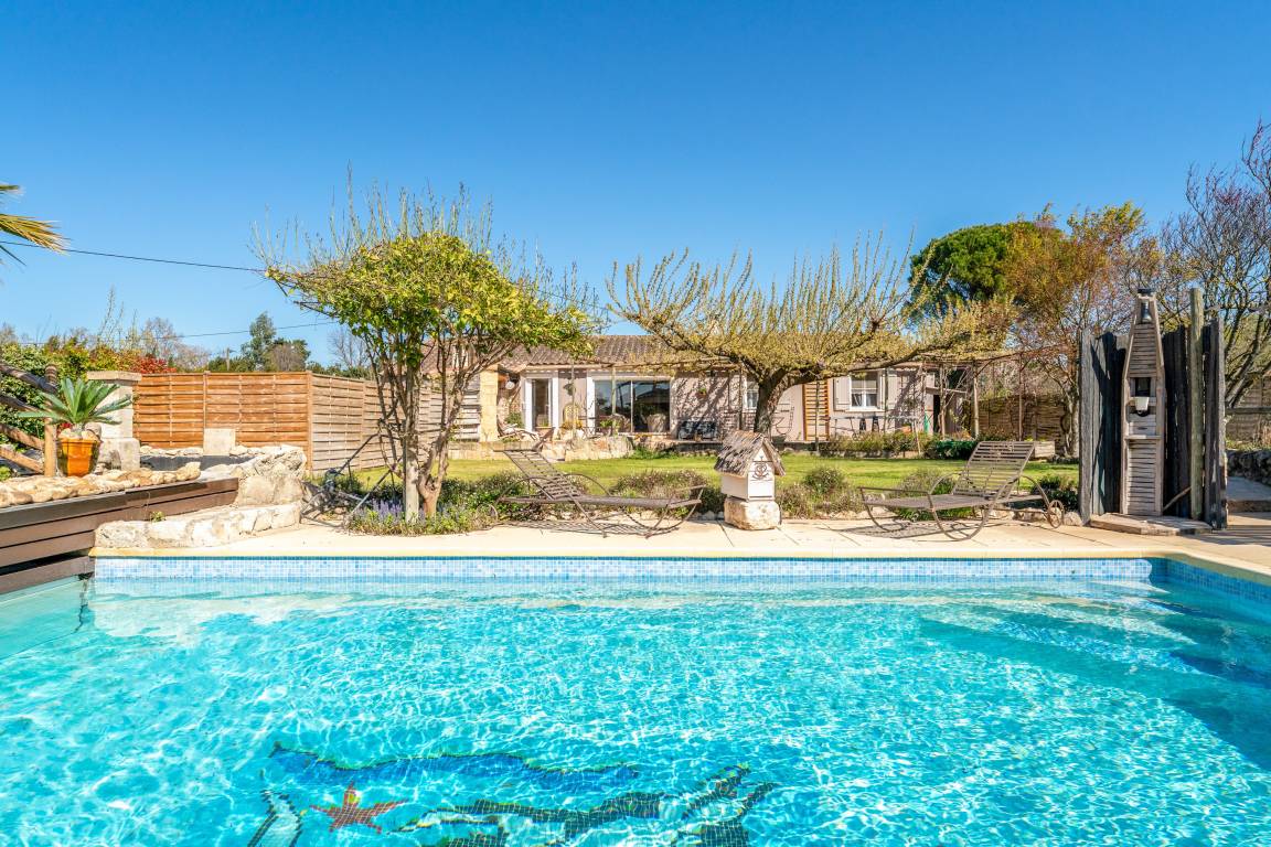 99 M² House ∙ 3 Bedrooms ∙ 6 Guests - Avignon