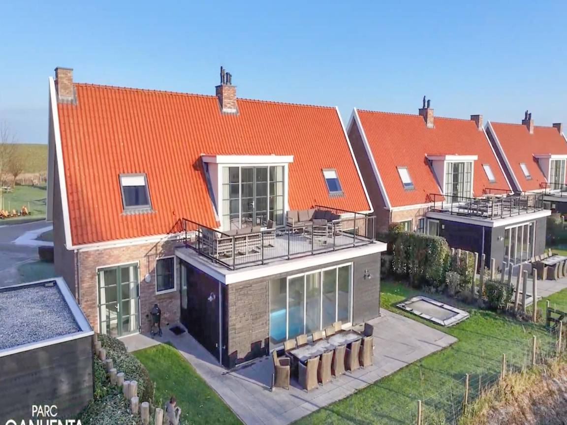 156 M² Ferienhaus ∙ 6 Schlafzimmer ∙ 12 Gäste - Zierikzee