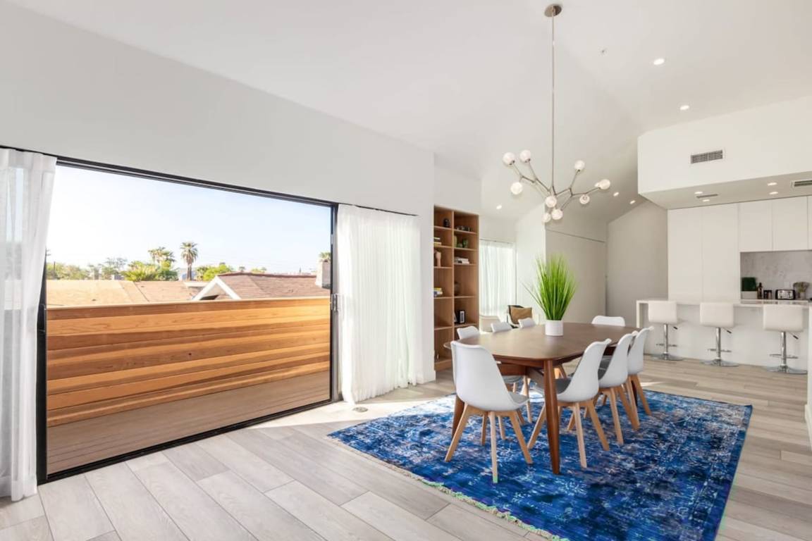 Apartment ∙ 2 Bedrooms ∙ 4 Guests - Grand Canyon University, Phoenix