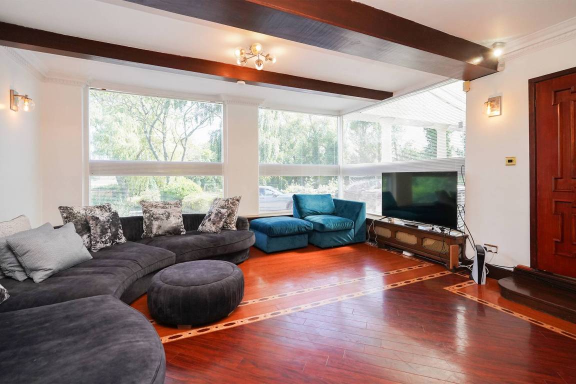 5000 M² House ∙ 6 Bedrooms ∙ 16 Guests - Rotherham, UK