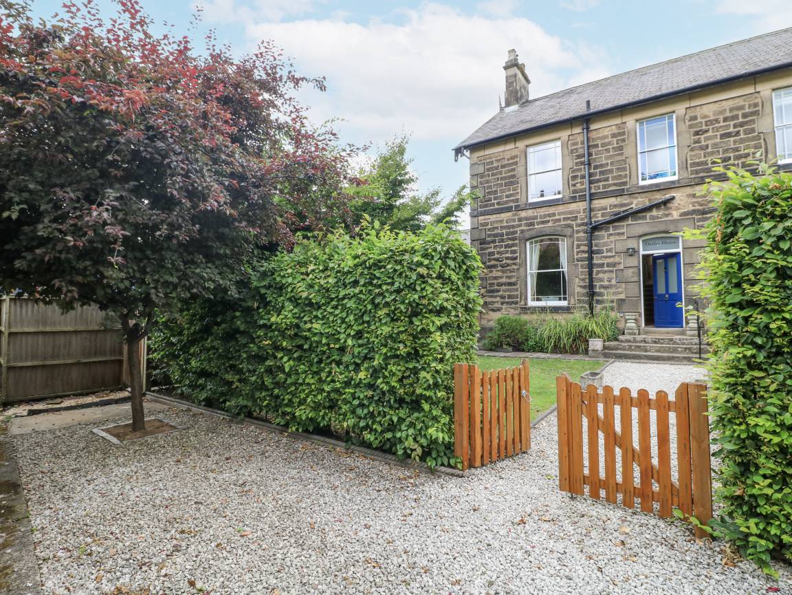 Cottage ∙ 4 Bedrooms ∙ 8 Guests - Matlock