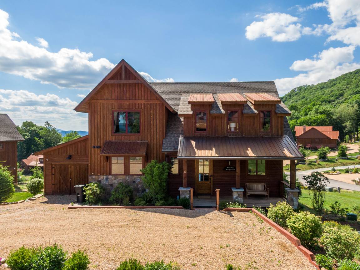 House ∙ 3 Bedrooms ∙ 10 Guests - Beech Mountain, NC