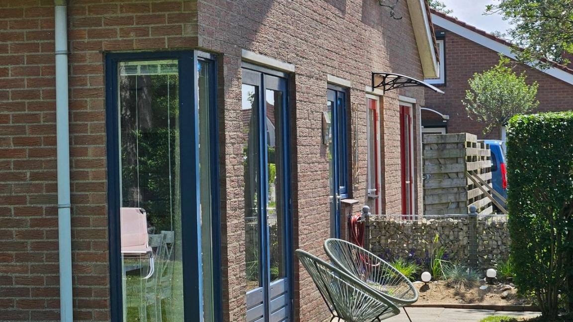 90 M² Appartement ∙ 3 Slaapkamers ∙ 6 Gasten - Breskens