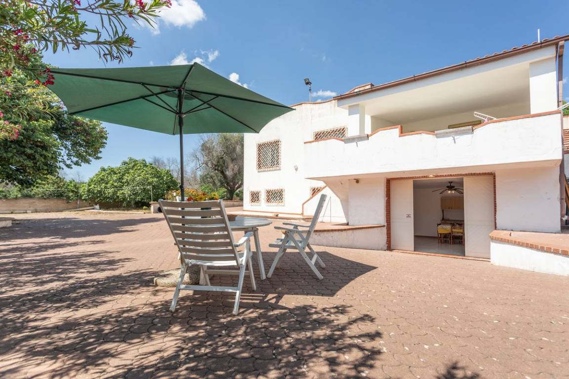 70 M² Apartamento ∙ 2 Habitaciones ∙ 5 Huéspedes - Torre San Giovanni