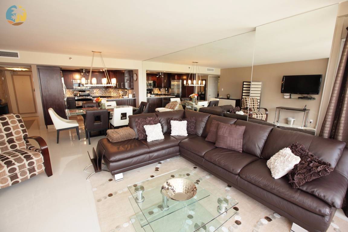 111 M² Apartment ∙ 3 Bedrooms ∙ 10 Guests - Miami Beach, FL