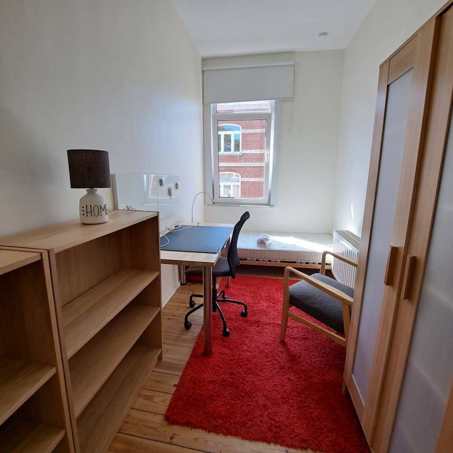 200 M² Chambre Privée ∙ 1 Chambre ∙ 5 Personnes - Woluwe-Saint-Lambert