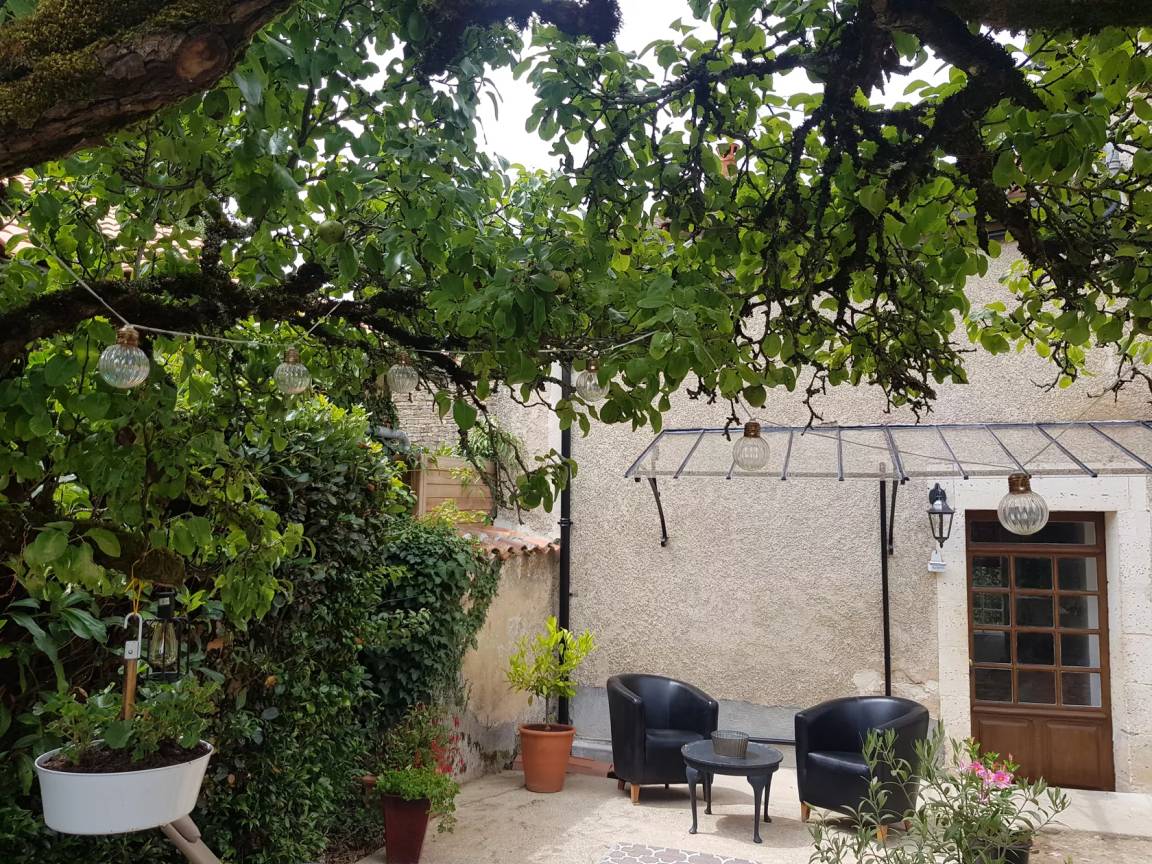 Casa ∙ 1 Habitación ∙ 4 Huéspedes - Charente