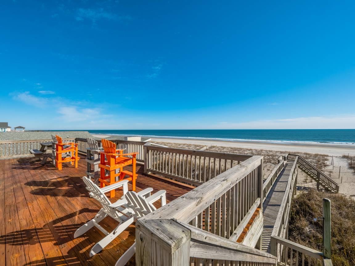 174 M² House ∙ 4 Bedrooms ∙ 8 Guests - Topsail Beach, NC