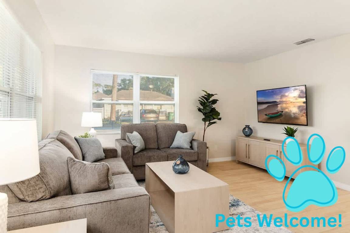 79 M² House ∙ 2 Bedrooms ∙ 4 Guests - Zephyrhills, FL