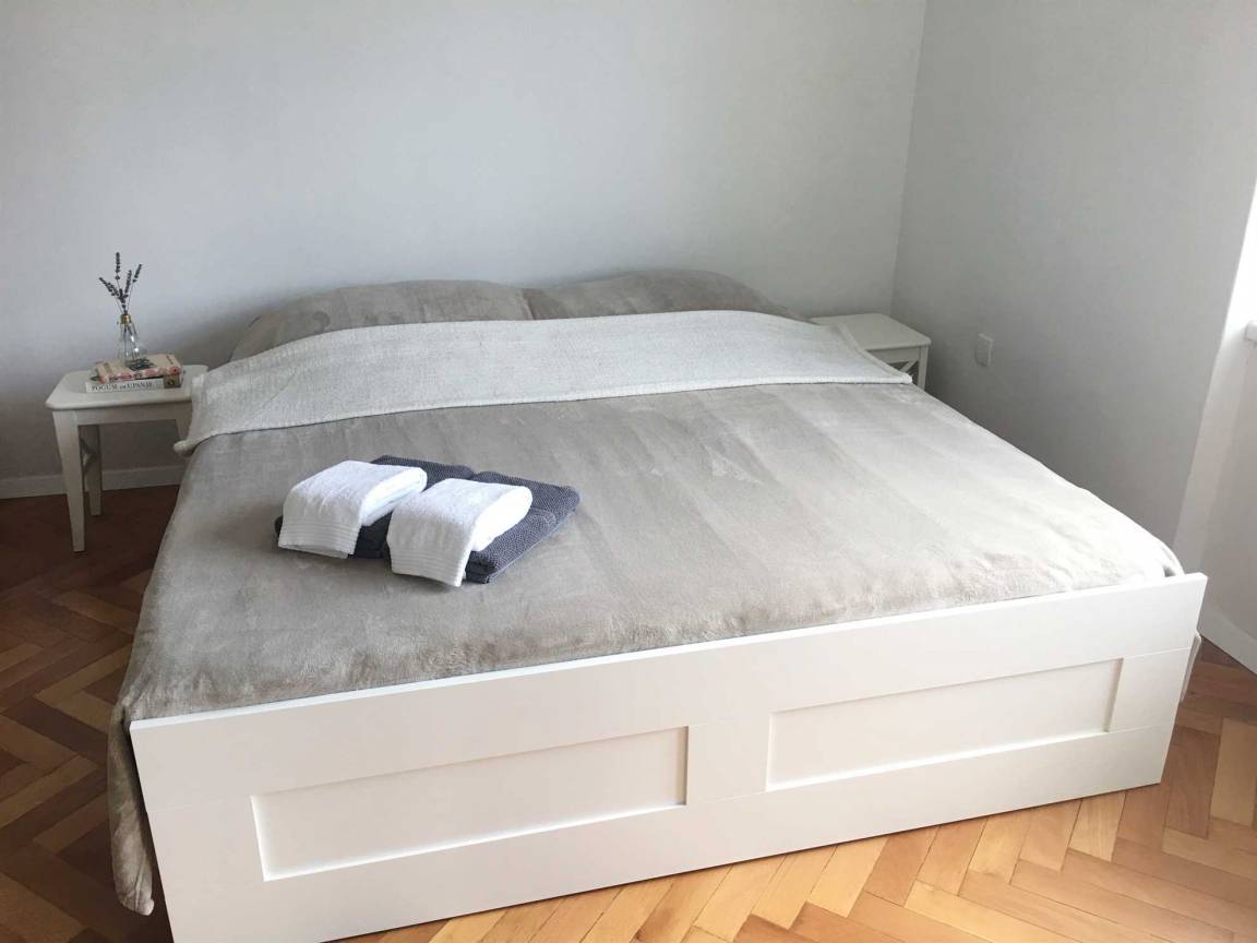 70 M² Huoneisto ∙ 2 Makuuhuonetta ∙ 5 Vierasta - Ljubljana