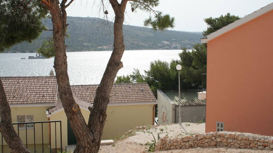 56 M² Ferienwohnung ∙ 2 Schlafzimmer ∙ 5 Gäste - Primošten