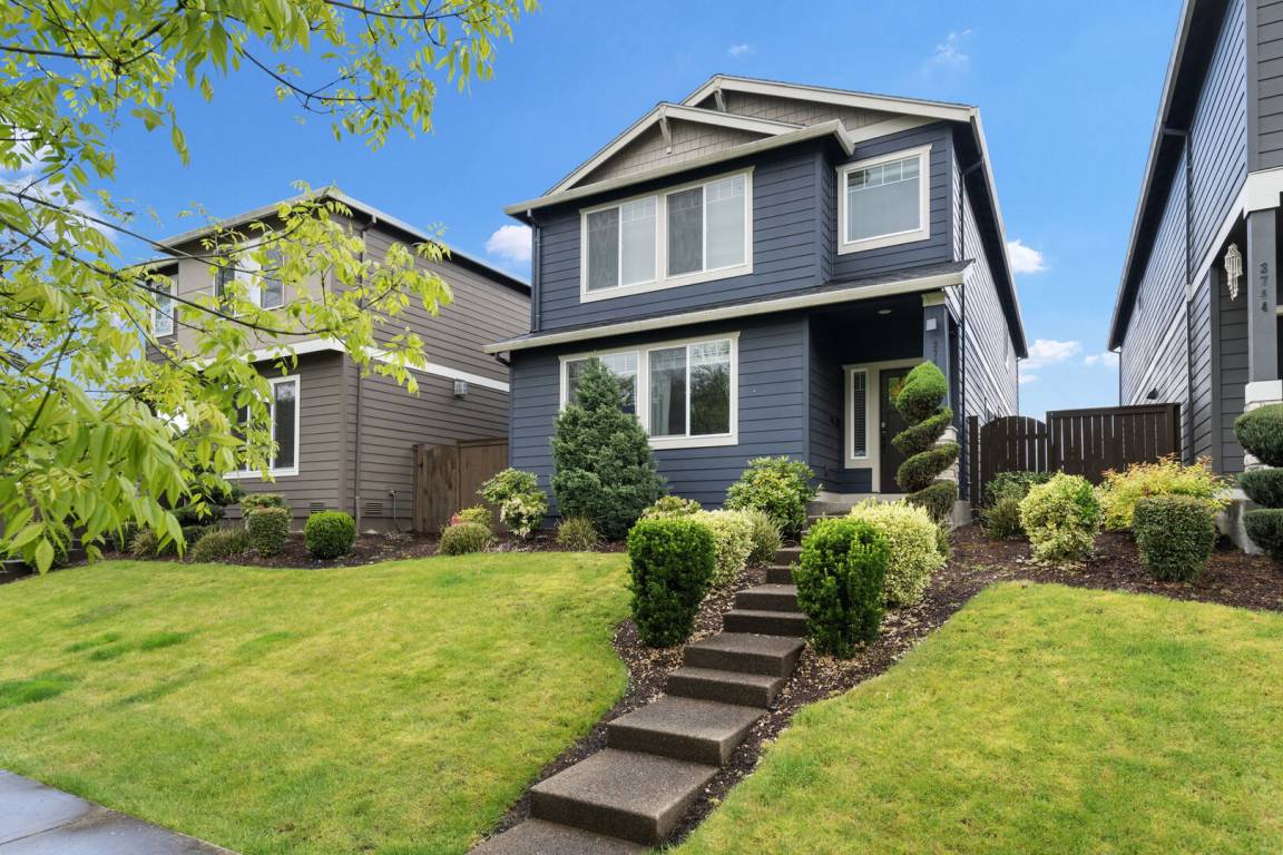 223 M² House ∙ 3 Bedrooms ∙ 6 Guests - Hillsboro, OR