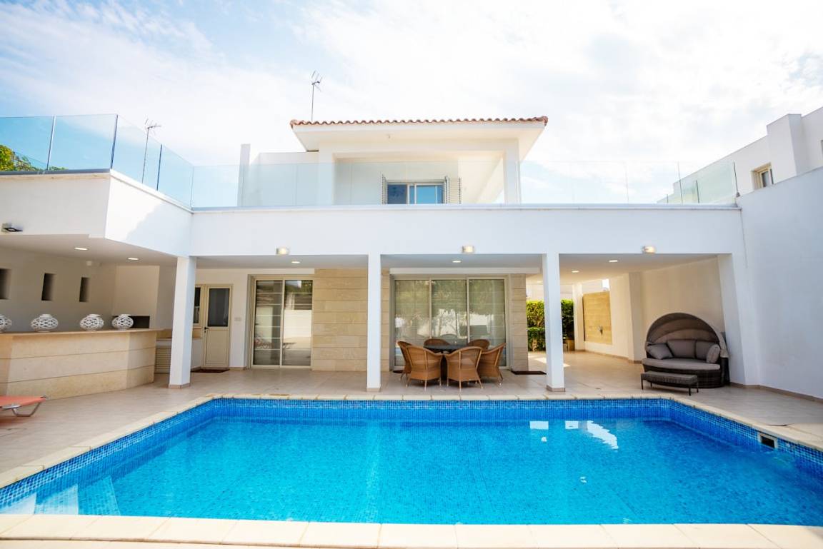 210 M² House ∙ 3 Bedrooms ∙ 6 Guests - Northern Cyprus