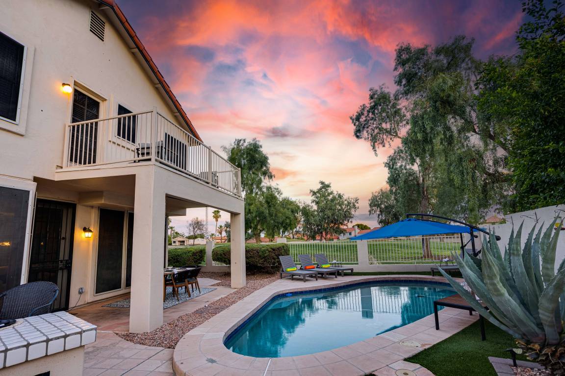 208 M² Casa ∙ 4 Habitaciones ∙ 10 Huéspedes - Glendale, AZ