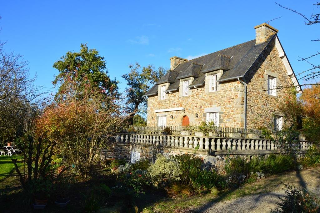 140 M² Gîte ∙ 4 Chambres ∙ 8 Personnes - Ploubalay