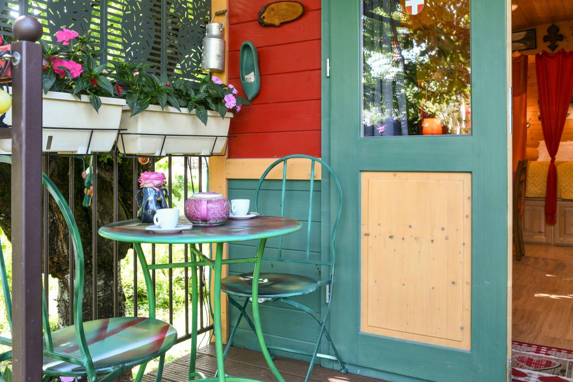 19 M² Camping ∙ 1 Chambre ∙ 2 Personnes - Lépin-le-Lac