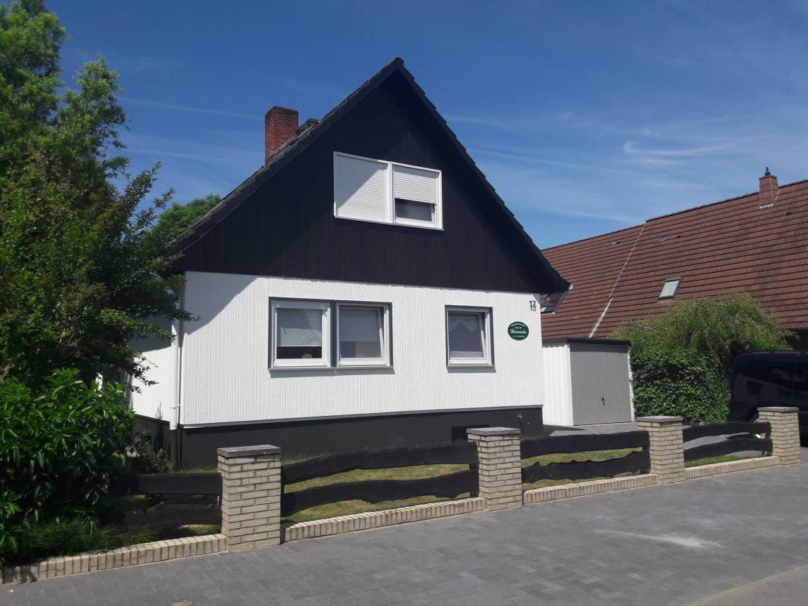 142 M² House ∙ 5 Bedrooms ∙ 10 Guests - Bremerhaven