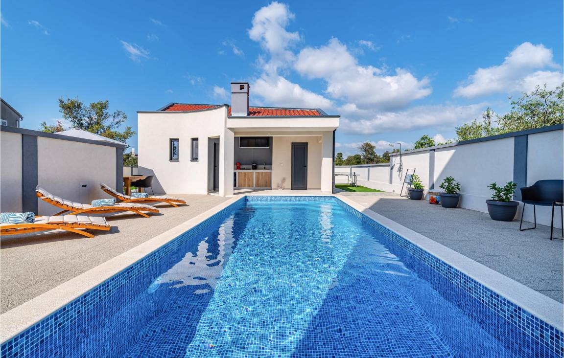 250 M² Ferienhaus ∙ 4 Schlafzimmer ∙ 9 Gäste - Zadar