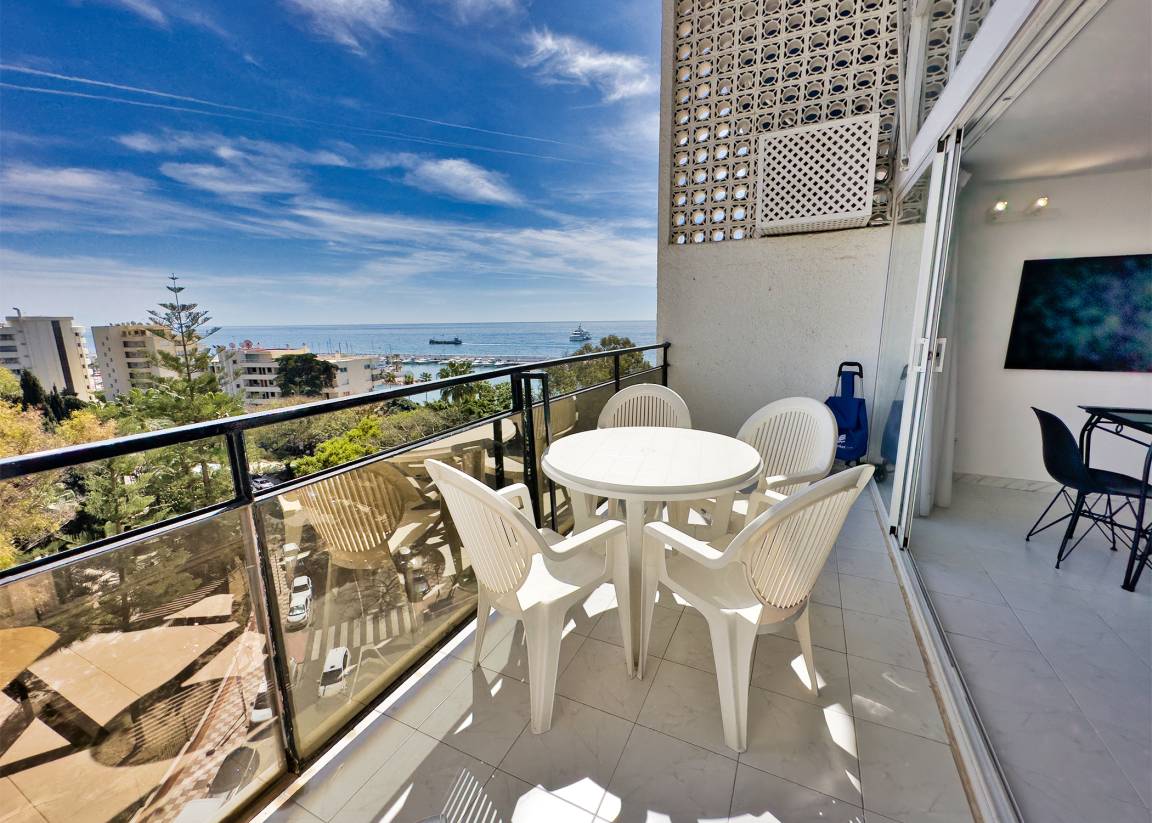 70 M² Ferienwohnung ∙ 2 Schlafzimmer ∙ 4 Gäste - Puerto Banús