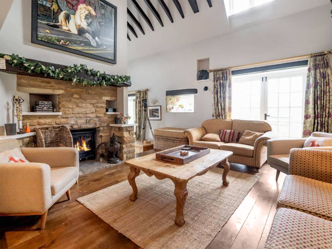 Cottage ∙ 5 Bedrooms ∙ 10 Guests - Warwickshire