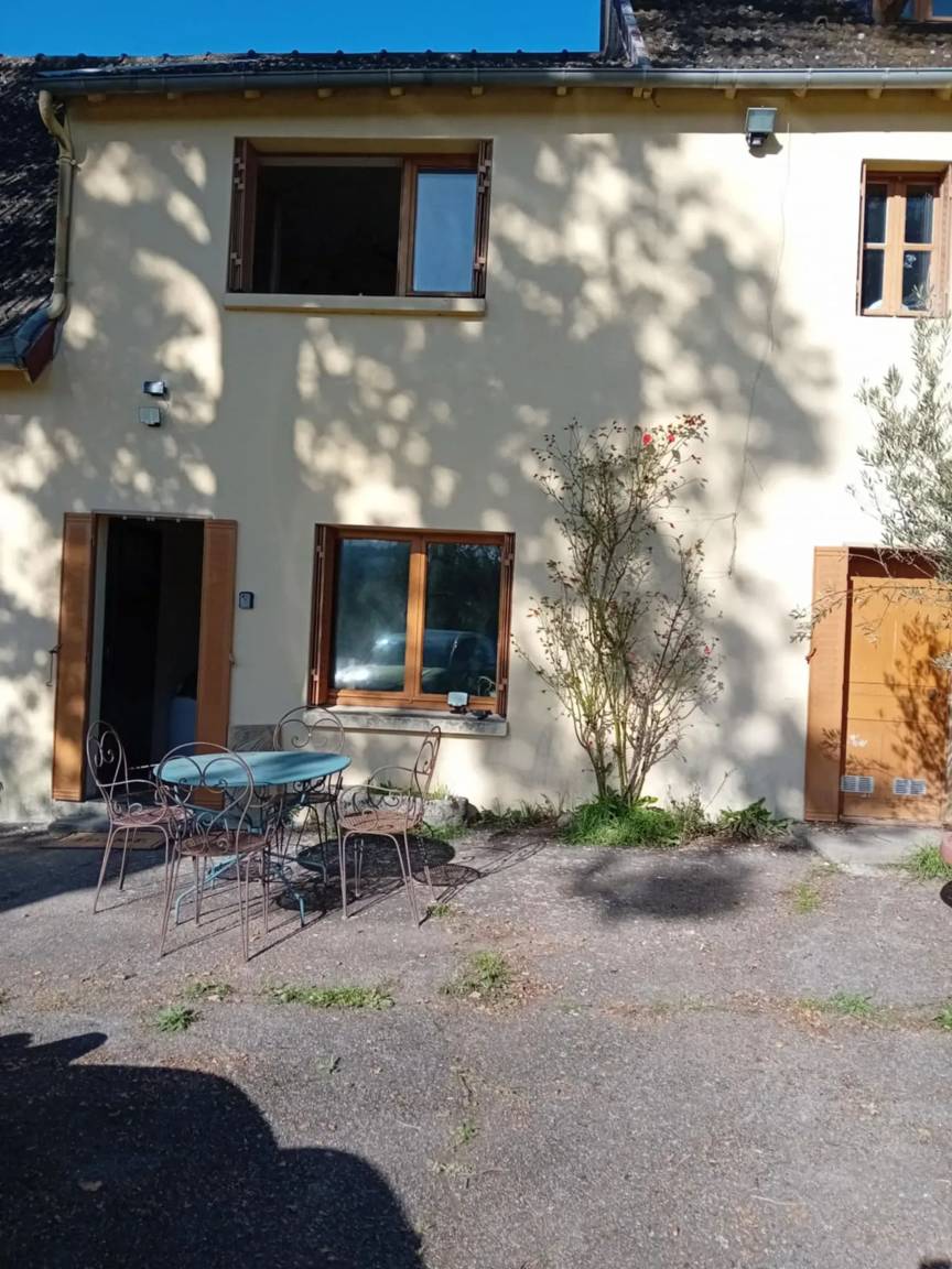 35 M² Studio ∙ 1 Chambre ∙ 4 Personnes - Aubusson