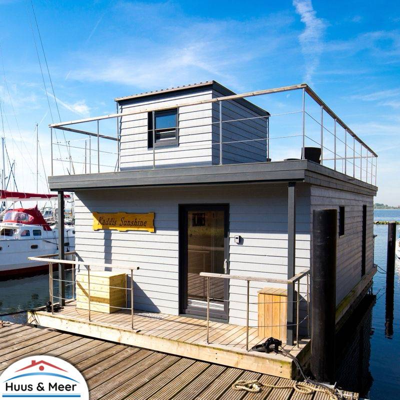 42 M² Hausboot ∙ 3 Schlafzimmer ∙ 4 Gäste - Fehmarn