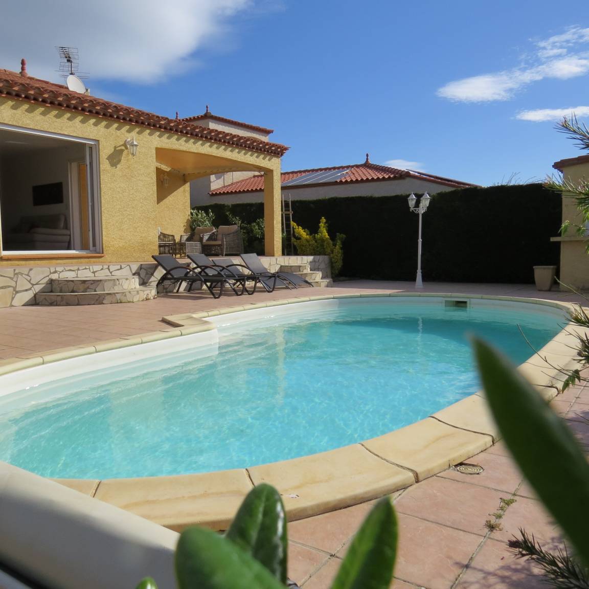 137 M² Villa ∙ 4 Bedrooms ∙ 8 Guests - Perpignan