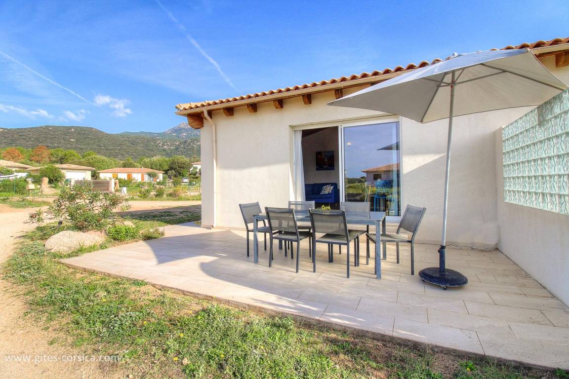 61 M² Gîte ∙ 2 Chambres ∙ 4 Personnes - Figari