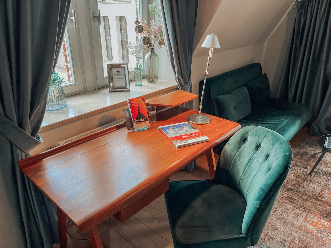 50 M² Ferienwohnung ∙ 1 Schlafzimmer ∙ 2 Gäste - Zwickau