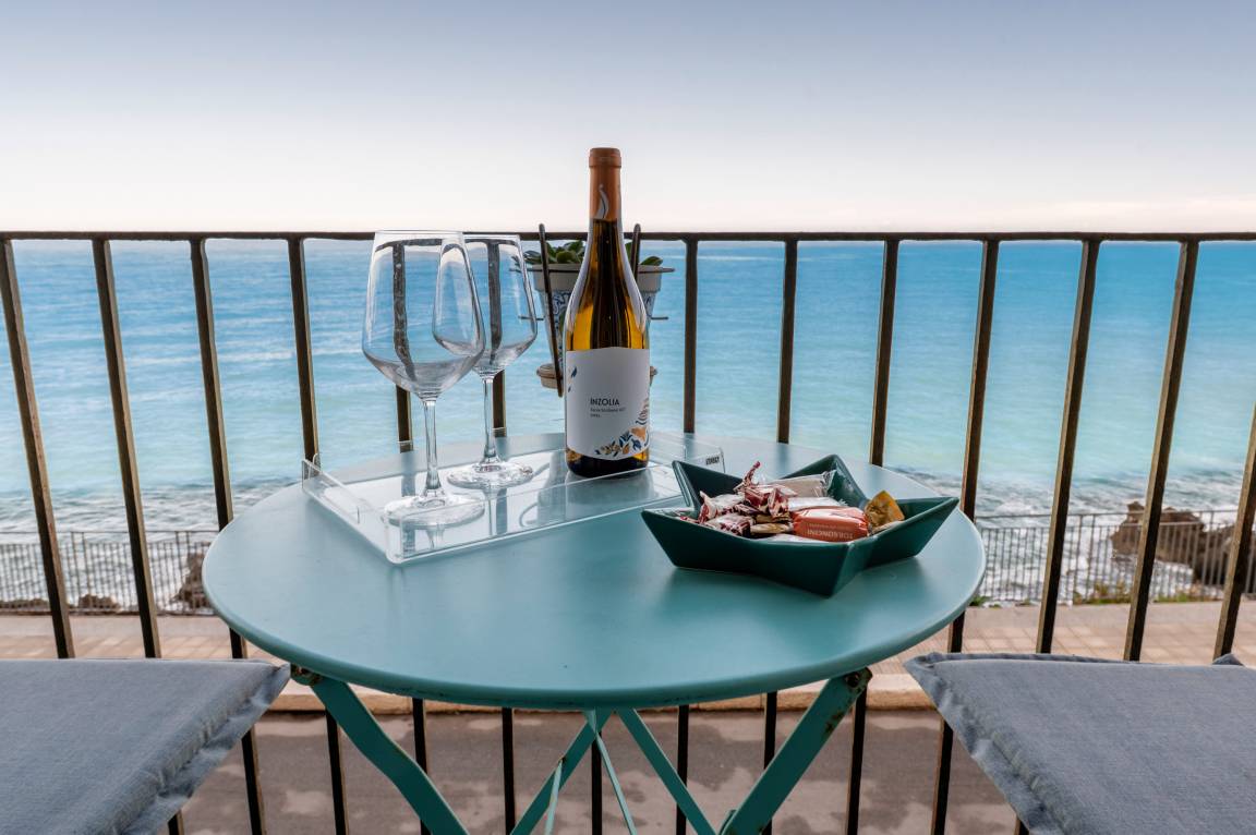 90 M² Apartment ∙ 2 Bedrooms ∙ 6 Guests - Cefalù