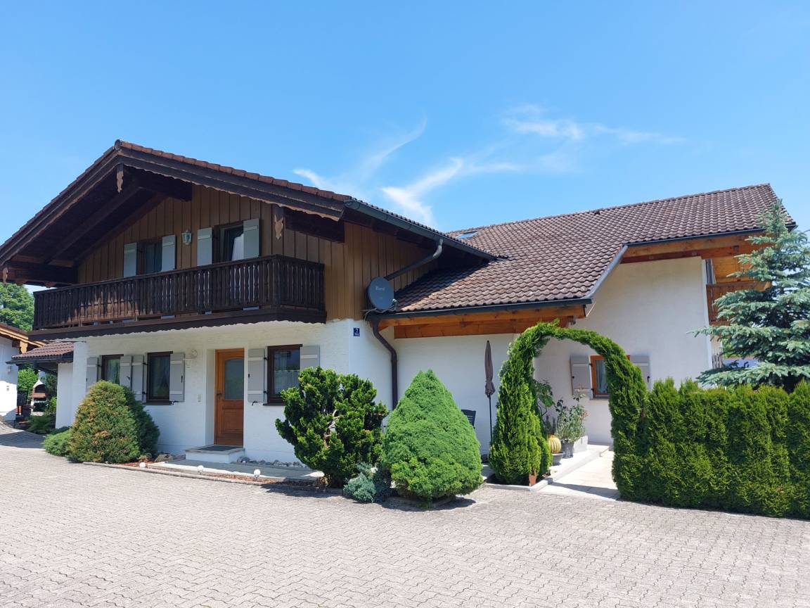 40 M² Ferienwohnung ∙ 2 Gäste - Piding