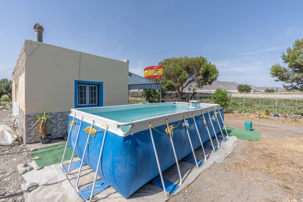 70 M² House ∙ 2 Bedrooms ∙ 6 Guests - Adra