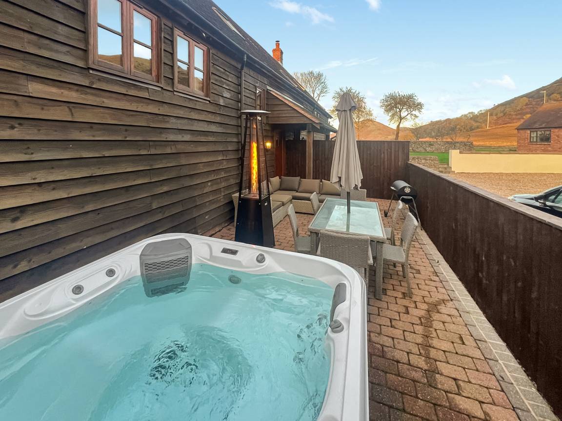 Cottage ∙ 3 Bedrooms ∙ 6 Guests - Church Stretton