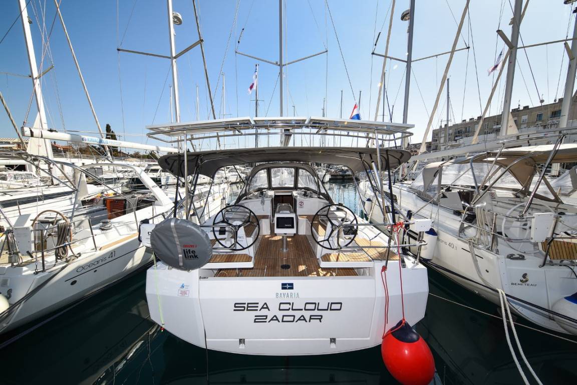 11 M² Houseboat ∙ 2 Bedrooms ∙ 4 Guests - Croatia