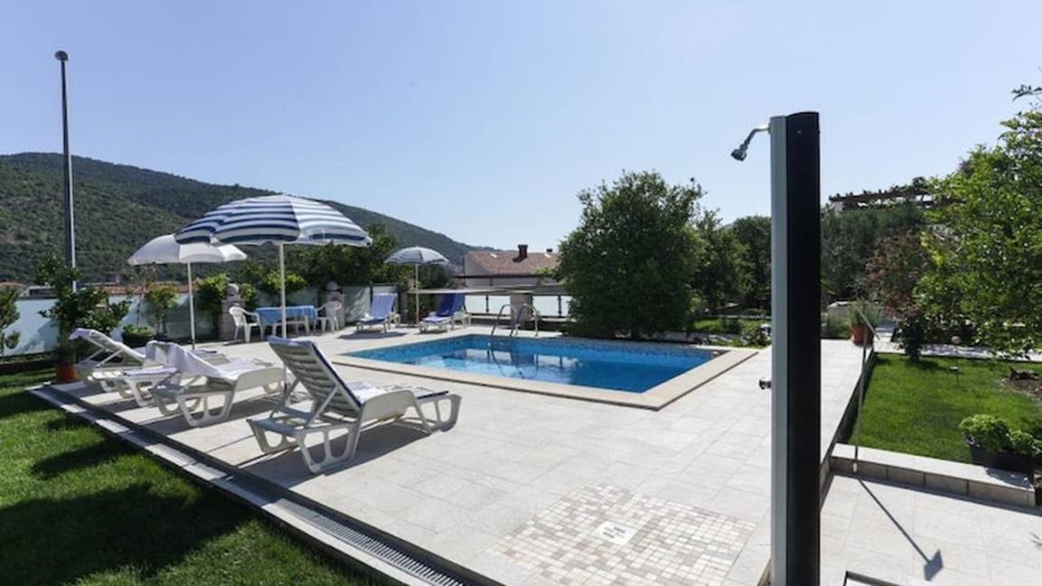 60 M² Ferienwohnung ∙ 2 Schlafzimmer ∙ 4 Gäste - Dubrovnik