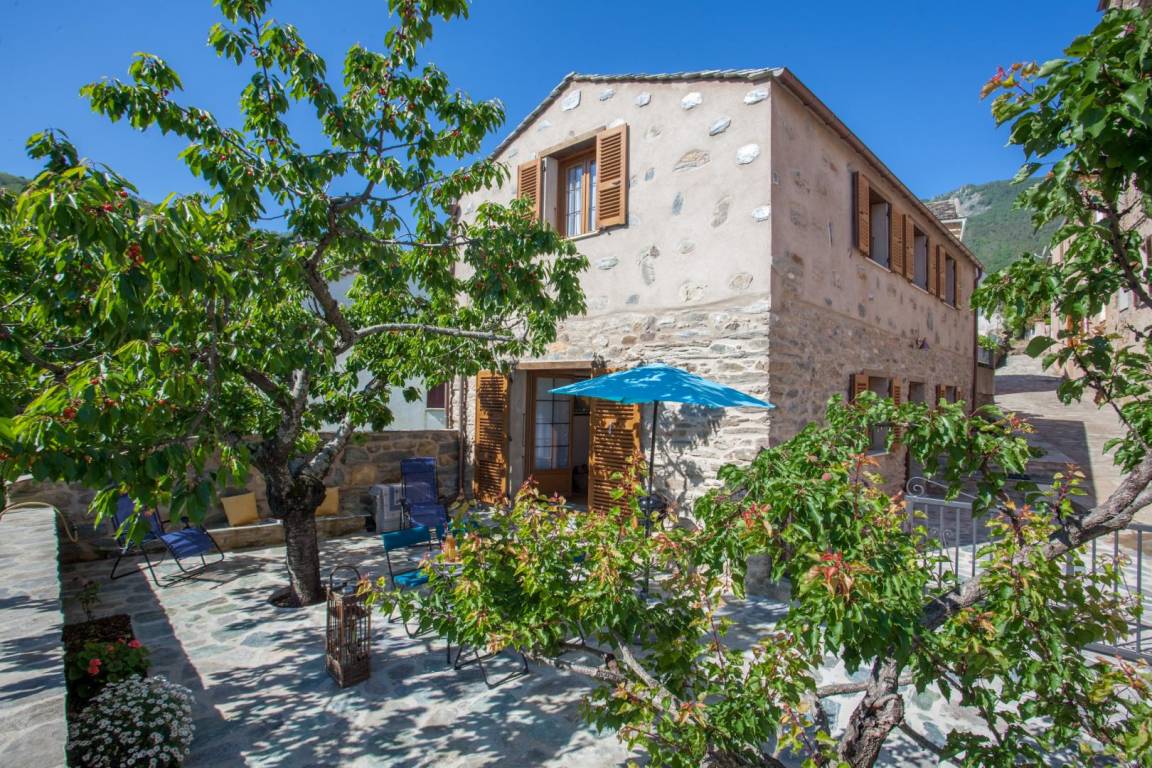 87 M² Gîte ∙ 2 Chambres ∙ 4 Personnes - Corse