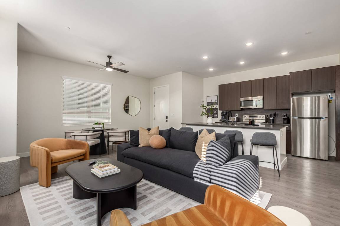 Apartment ∙ 2 Bedrooms ∙ 6 Guests - Carefree, AZ
